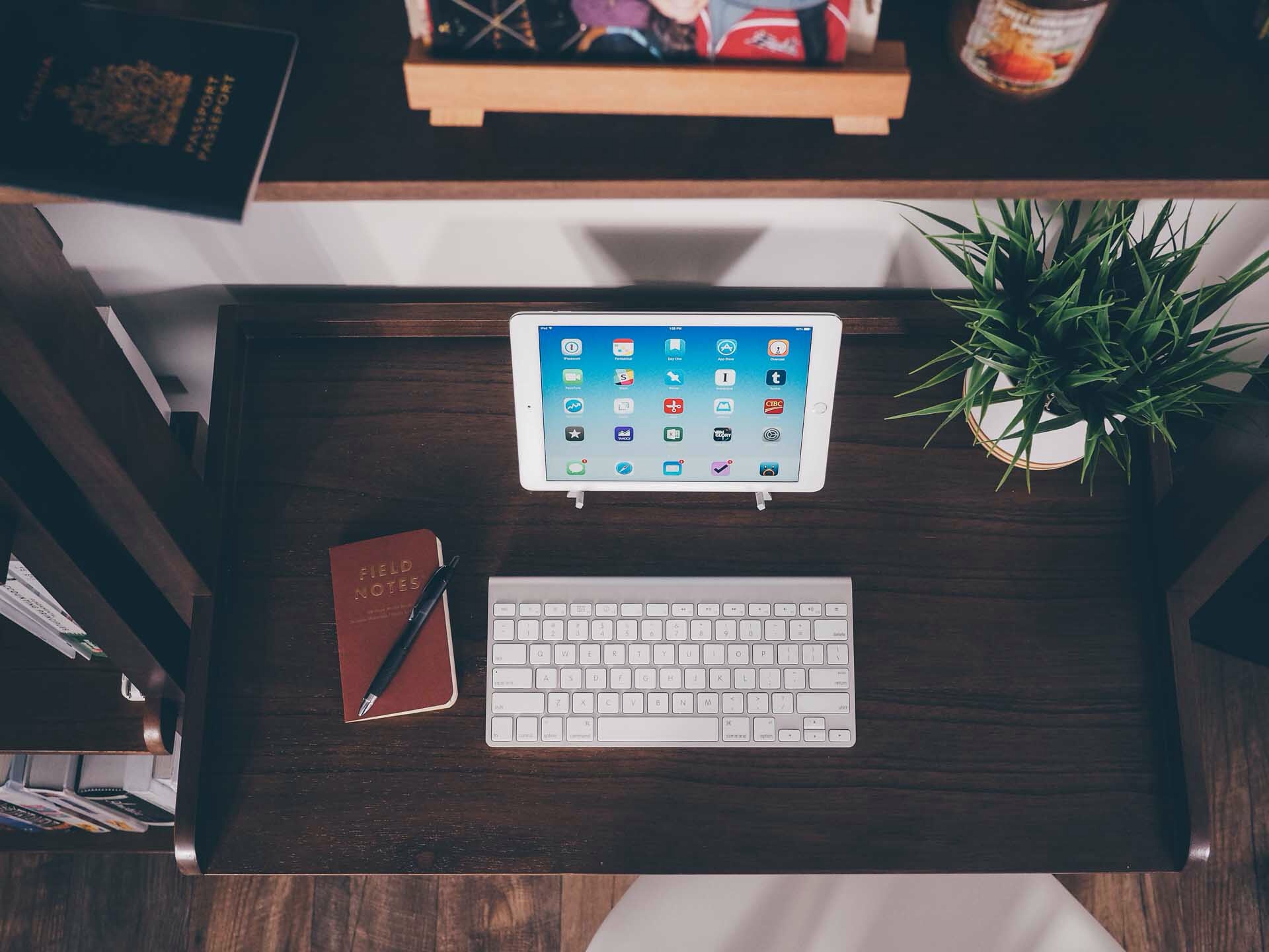 The Tools & Toys Guide to Writing with an iPad — Tools and Toys